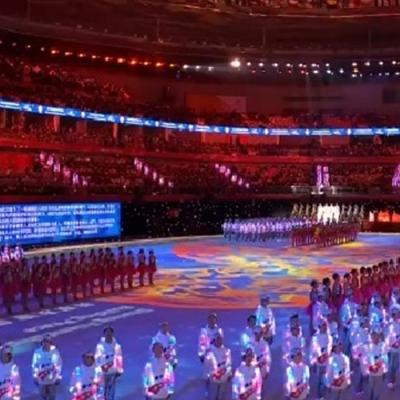 Cina Schermo di visualizzazione fine impermeabile del LED del passo P1.5 IP40 con la struttura della fibra del carbonio in vendita