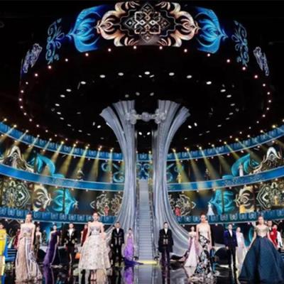 China Multi Modular P2.6 Stage Rental LED Display Screen Carbon Fiber Structure for sale