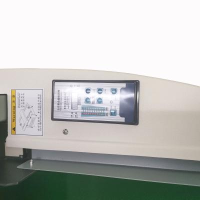 China Geestelijke Detector voor Kledingstuk en Naald en Textielindustrie die Machine controleren Te koop