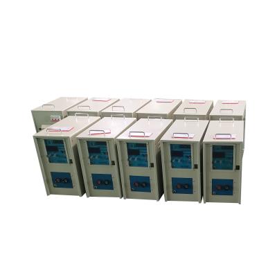 Cina Generatore di riscaldamento per induzione da 15 kW 180V-250V Processo di riscaldamento per barre d'acciaio in vendita