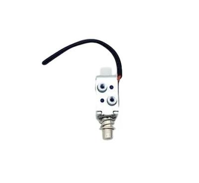 China Solenoide de empuje y tracción de tamaño pequeño con estructura de marco abierto y orificios de montaje para una fácil instalación en venta