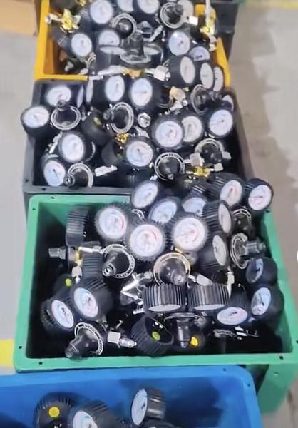 Quality Oxygen Regulator ，OEM Customization & Private Label Service ，Industrial Gas for sale