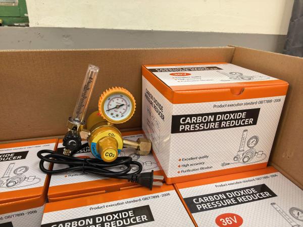 Quality Heated CO2 Regulator ， Carbon Dioxide Pressure Reducer ，Reducing Valve with for sale