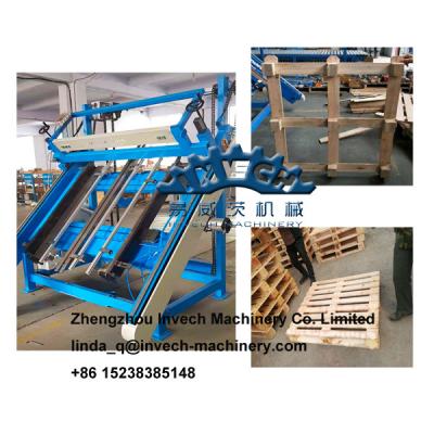 China Wood Pallet Assembly Table/wooden pallets nailing line for four way pallets for sale