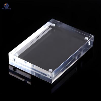Cina Cornice di immagine magnetica acrilica Forma personalizzata per visualizzazione fotografica personalizzata in vendita