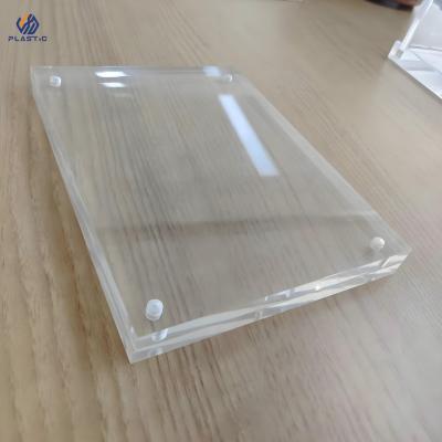 Cina Cornice di immagine magnetica acrilica Forma personalizzata per visualizzazione fotografica personalizzata in vendita