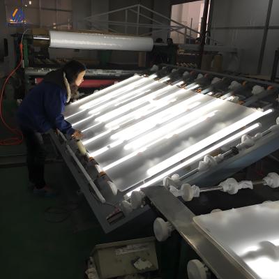 Китай Литой акриловый лист 1220x2440 мм 94% светопроницаемость для рекламы продается