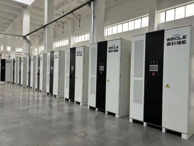 China Alta Capacidade com 93% de Eficiência Star 385 Commercial Energy Storage Cabinet com UL9540A para o mercado dos EUA à venda