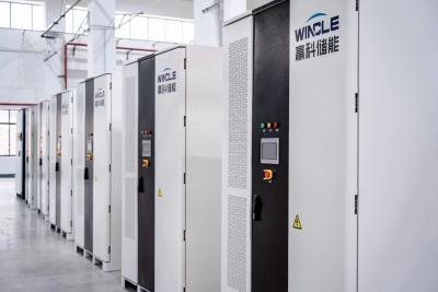 China Alta Capacidade com 93% de Eficiência Star 385 Commercial Energy Storage Cabinet com UL9540A para o mercado dos EUA à venda