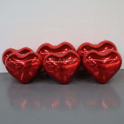 China Double Layer Reflective PVC Giant Inflatable Heart For Decoration for sale