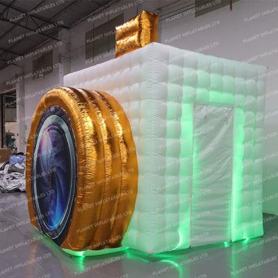 Cina Cabina fotografica gonfiabile a LED portatile e colorata a forma di fotocamera per eventi e feste in vendita