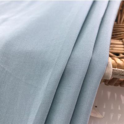 Cina Rayon TR normale di 52% Ployester 48% che è adatto al prodotto intessuto 90gsm della camicia del tessuto in vendita