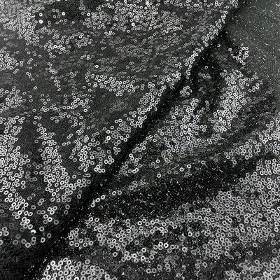 China tela metálica da lantejoula do poliéster do tule do preto 110-150gsm para o vestuário à venda