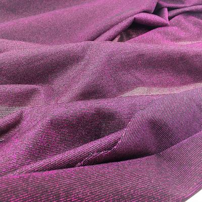 China De gestreepte Stof van de het Lovertjestof 110-150gsm Lurex Jersey van Elastane Metaal voor Rok Te koop