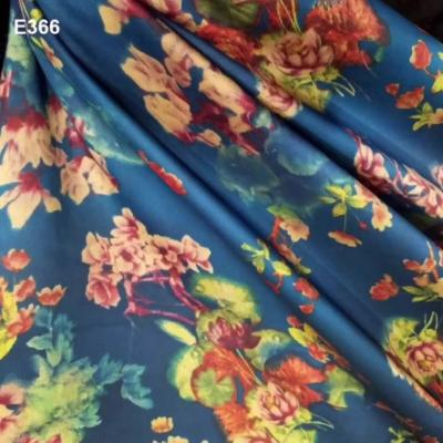 China Custom Printed Sandwashed 27mm Silk Crepe De Chine Fabric Pure Silk Brocade Fabric for sale
