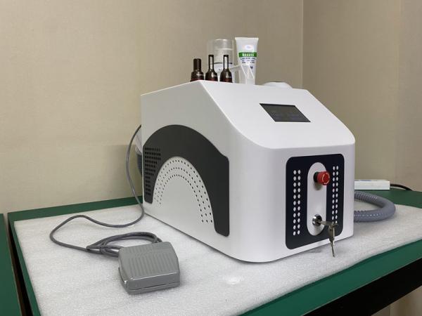 Quality Q-Switched Nd:YAG Laser Tattoo Removal Equipment qmlaser for sale