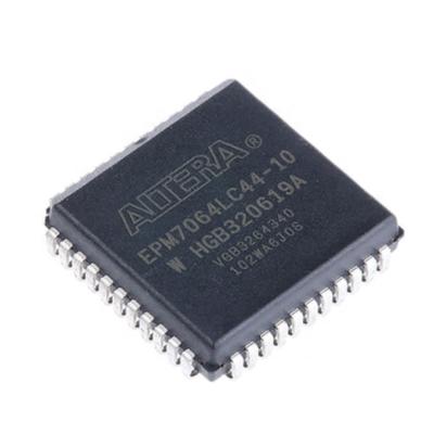中国 Embedded Processors EPM7064LC44-10 販売のため