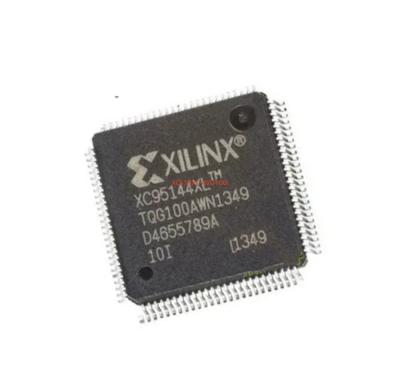 Cina Embedded Processors XCS10XL-4VQ100I Tray in vendita