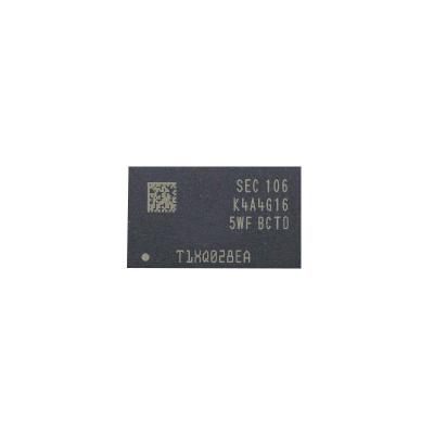 China Memory Integrated Circuits MT29F1T08CMCBBJ4-37ES:B TR zu verkaufen
