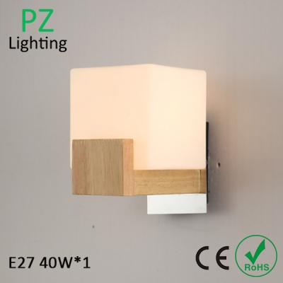 China Natrual wood color Oak wood wall lamp E27 socket with white glass shade CE/ROHS standard for sale