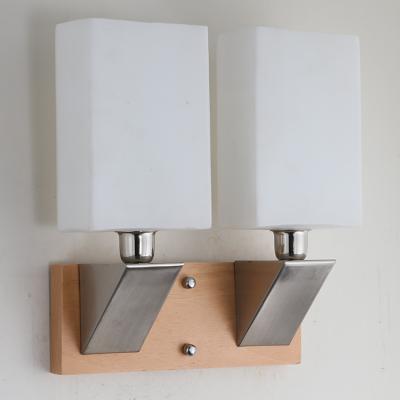 China Satin Nickel finish 100-240v country style wood lighting fixture natural wood wall lamp for sale