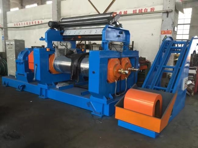 Macchina di gomma su misura del frantumatore del miscelatore delle azione per gomma che compone 1