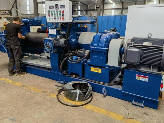 XK-550 Rubber Mixing Mill in industrial setting