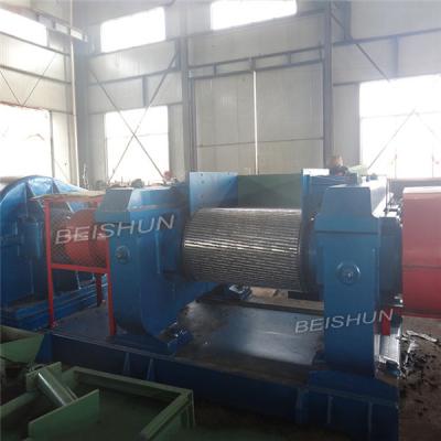 China 560mm Waste Tyre Recycling Machine Tire Rubber Crusher Machine For Reclaimed Rubber for sale
