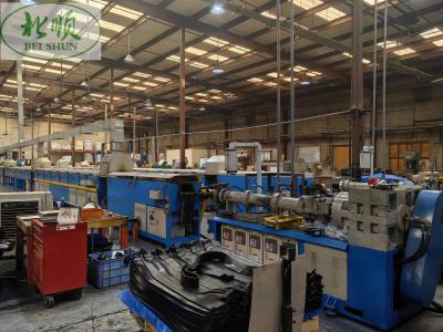 China Automatic EPDM Rubber Seal Strip Production Line Produces High Quality Rubber Seals Of Different Sizes for sale