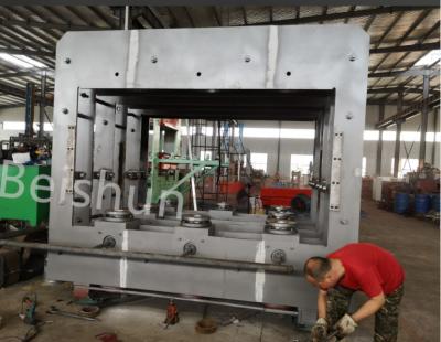 China Large One-Layer Rubber Molding Press / Rubber Press Machine With 2.8MPa Pressure For Uniform Vulcanization for sale