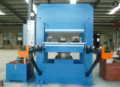 Cina Fabbricazione di guarnizioni di gomma Scaldaia elettrica Stampa per muffe di gomma con gamma di pressione da 0 a 25 MPa Precise per il controllo della temperatura in vendita