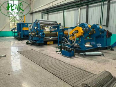 中国 半自動複合ゴム混練ラインは、ゴムニーダー機で400～550kg/時の生産能力があります。 販売のため