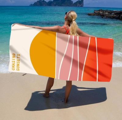 Китай Настраиваемые полотенца для бассейна из микроволокна, легко переносимые, универсальные полотенца без песка продается