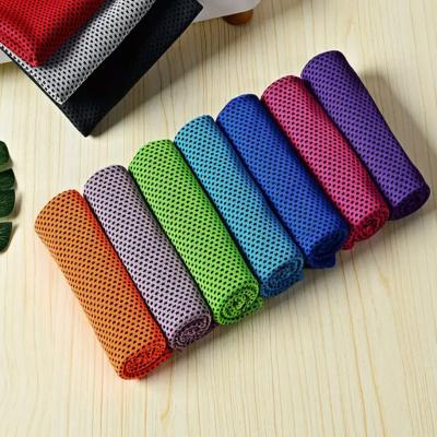 Китай Компактное, легкое, быстросохнущее микрофибровое полотенце для путешествий, фитнеса и спорта продается