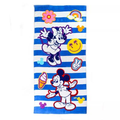 China Disney Minnie Mouse and Mickey Mouse Beach Towel with Classic Character Design for Family Fun for sale
