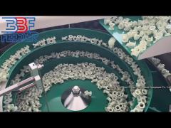 Stainless Steel SUS304 Capsule Schroeven Vibratory Bowl Feeder 1500W Customized Vibrating Bowl Feeder Voor productie