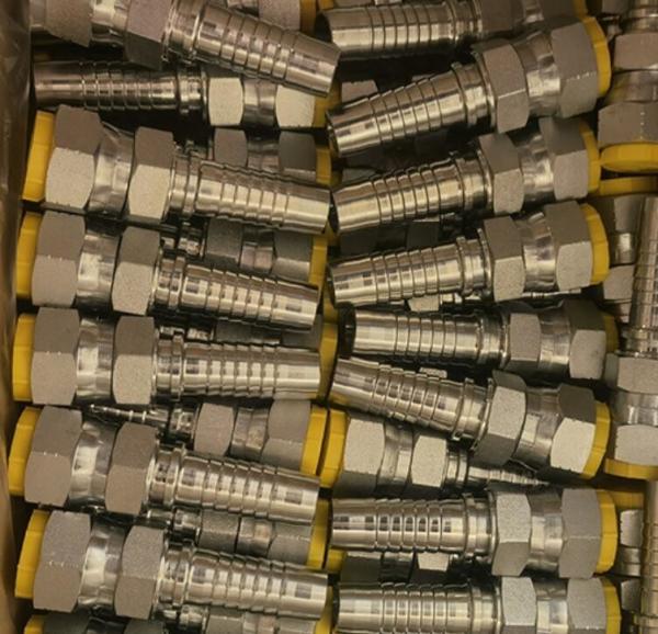 Quality Jic Bsp Metric SAE Parker Standard Flange Hose Fitting With Hydraulic Swaged for sale