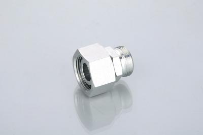 Cina Hexagon Head DIN Bite Type Reducer Tube Adapter con fusolio di acciaio al carbonio a nocciola girevole 2c-W in vendita