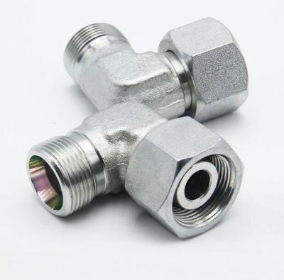 中国 優れている切断を通してOEM 90度肘水力管のフィッティングと回転ナッツ 2c9 販売のため