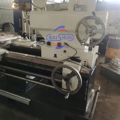 Chine Machine de filetage de tuyaux à commande numérique à grande fente de diamètre QK1335 à vendre