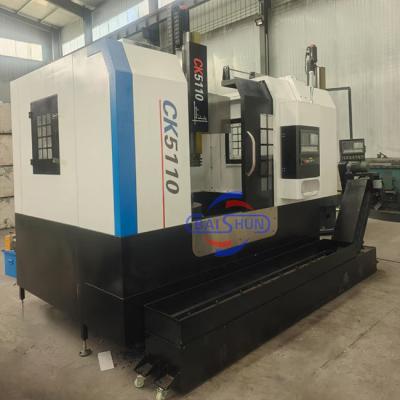 Cina Macchina per il taglio di metallo a colonna singola, a tornio CNC verticale, con copertura in vendita