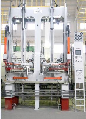 Cina SpA completamente automatico Tiro idraulico che cura la macchina di vulcanizzazione del piano della stampa in vendita