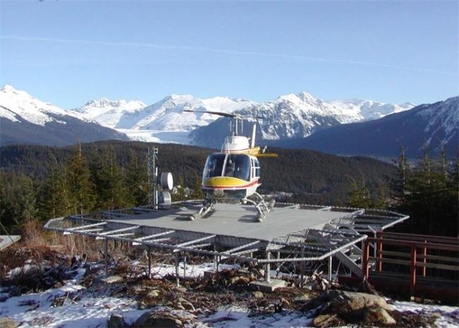 Applicazione della maglia dell'eliporto: 1. eliporto offshore 2. 3. salita della pianta 4. maglia di protezione del recinto di guardia 5. per l'animale