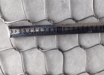 중국 다이아몬드 장식적 금속 건축학 철사 그물 세공 패널 해양 등급 다리 계단 판매용