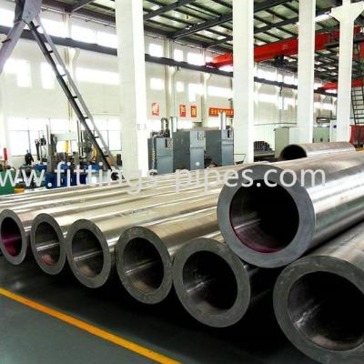 Cina Tubo senza cuciture della lega a 12 pollici P1 nell'industria energetica in vendita