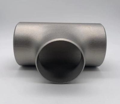 中国 Astm A234 Wp22の鋼管のティーの付属品のAsme B16.9の合金材料 販売のため