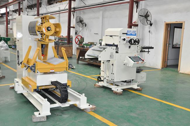 NC servo feeder