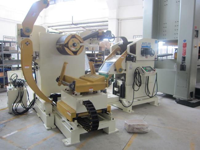 three-in-one feeder