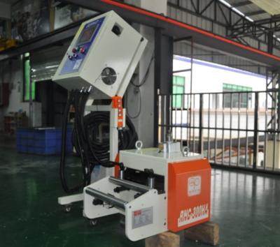 Cina il servo alimentatore del rotolo di 0.3-3.2mm Nc idraulico lamina a freddo la macchina di formazione d'acciaio in vendita