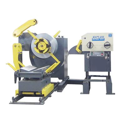 China Neue Entwurf Decoiler-Strecker-Zufuhr 3 in 1 Maschine für 0.3-3.2mm zu verkaufen